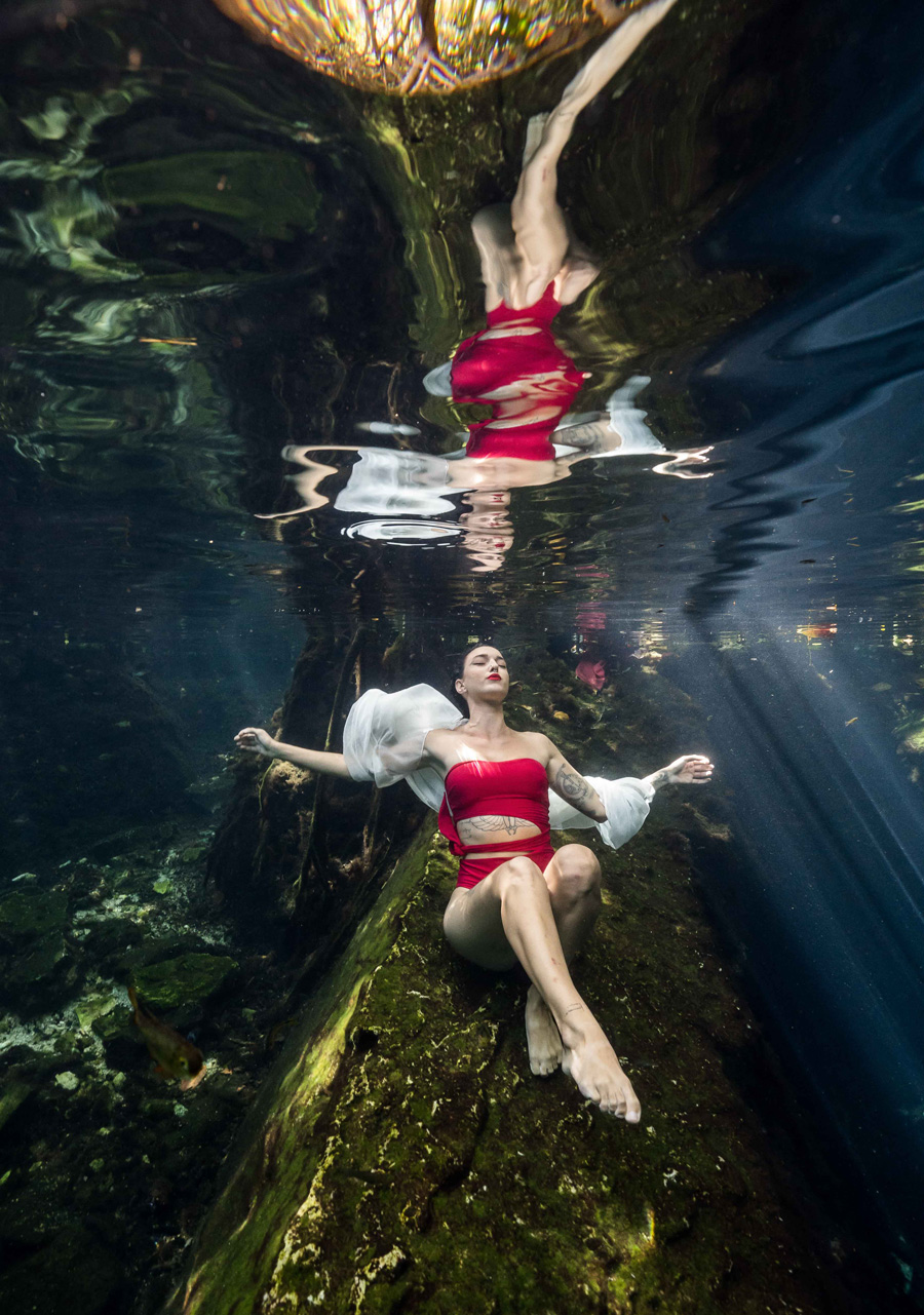 Underwater Portrait Photoshoot in Tulúm - The cenotes, my magical studio.